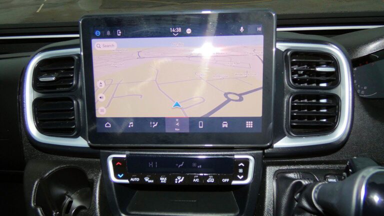 New 2025 SWIFT ESCAPE 640 motorhome For Sale in Derbyshire